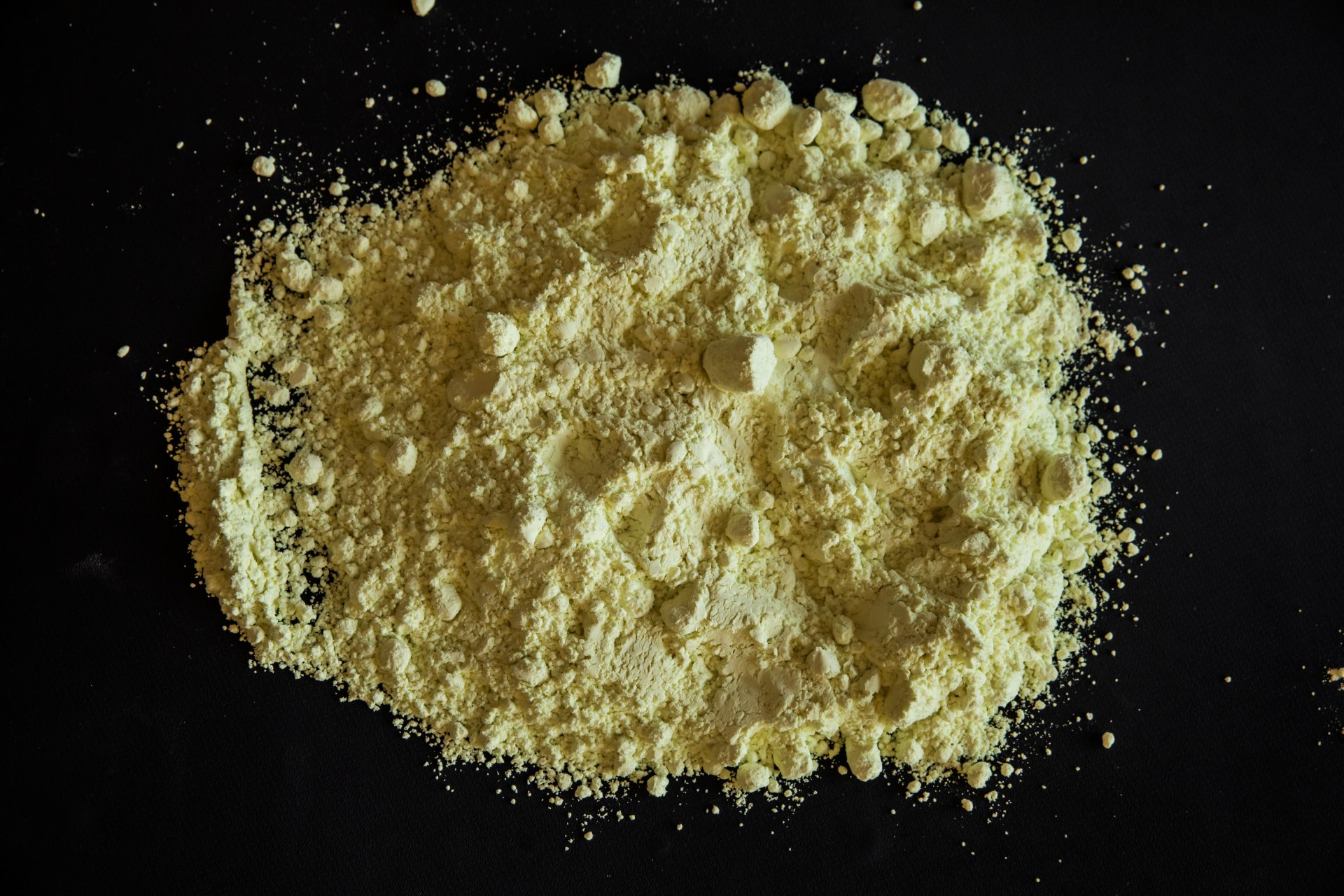 How the sticky rubber is made | OCÚN