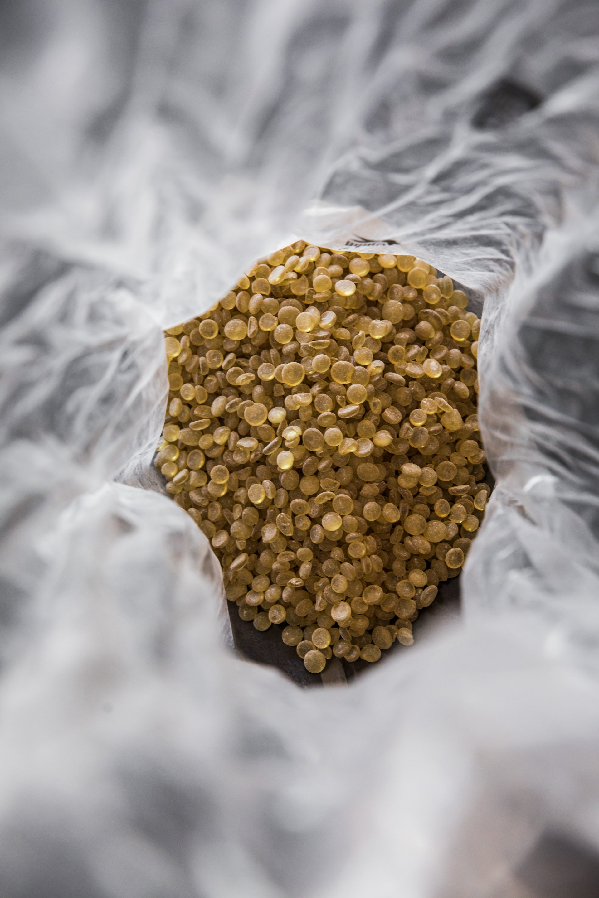 How the sticky rubber is made | OCÚN