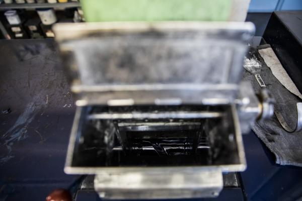 How the sticky rubber is made | OCÚN